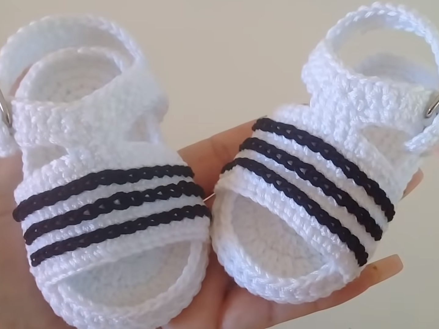 Crochet Baby Sandals Video Tutorial - We Love Crochet