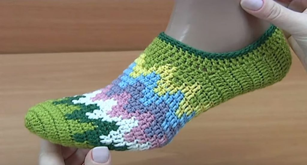 Crochet Colorful Slippers - We Love Crochet