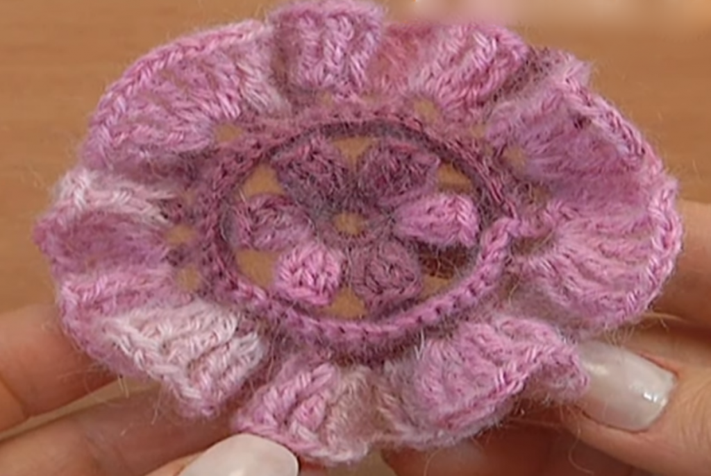 Crochet Flower Motif With Ruffle - We Love Crochet