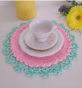 Crochet Amazing Doily Video Lesson - We Love Crochet